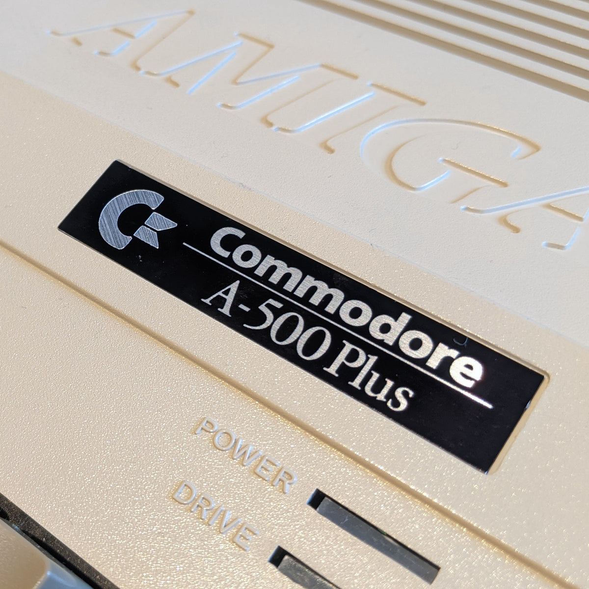 Amiga A500 Plus case badge – Divine Handcraft